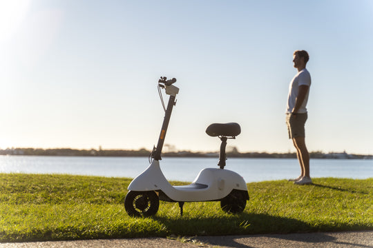 Pneumatic vs Solid Tires: Making the Right Choice – OKAI